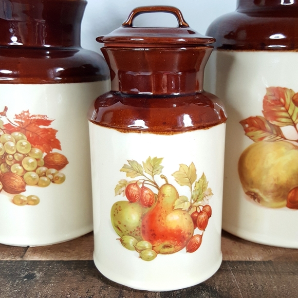 Mccoy | Kitchen | Vintage Nelson Mccoy Pottery Canister Set Fruit Nut ...